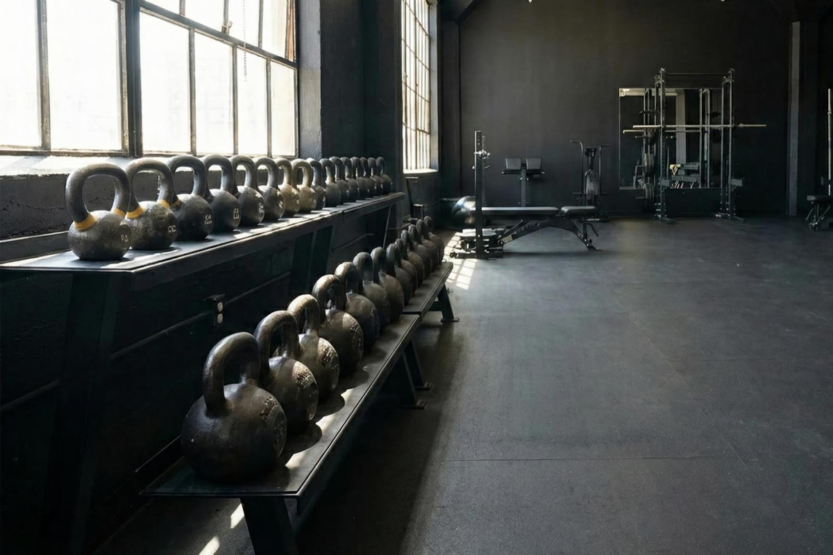 Kettlebells & Kettlebell Sets for Home & Commercial Gyms